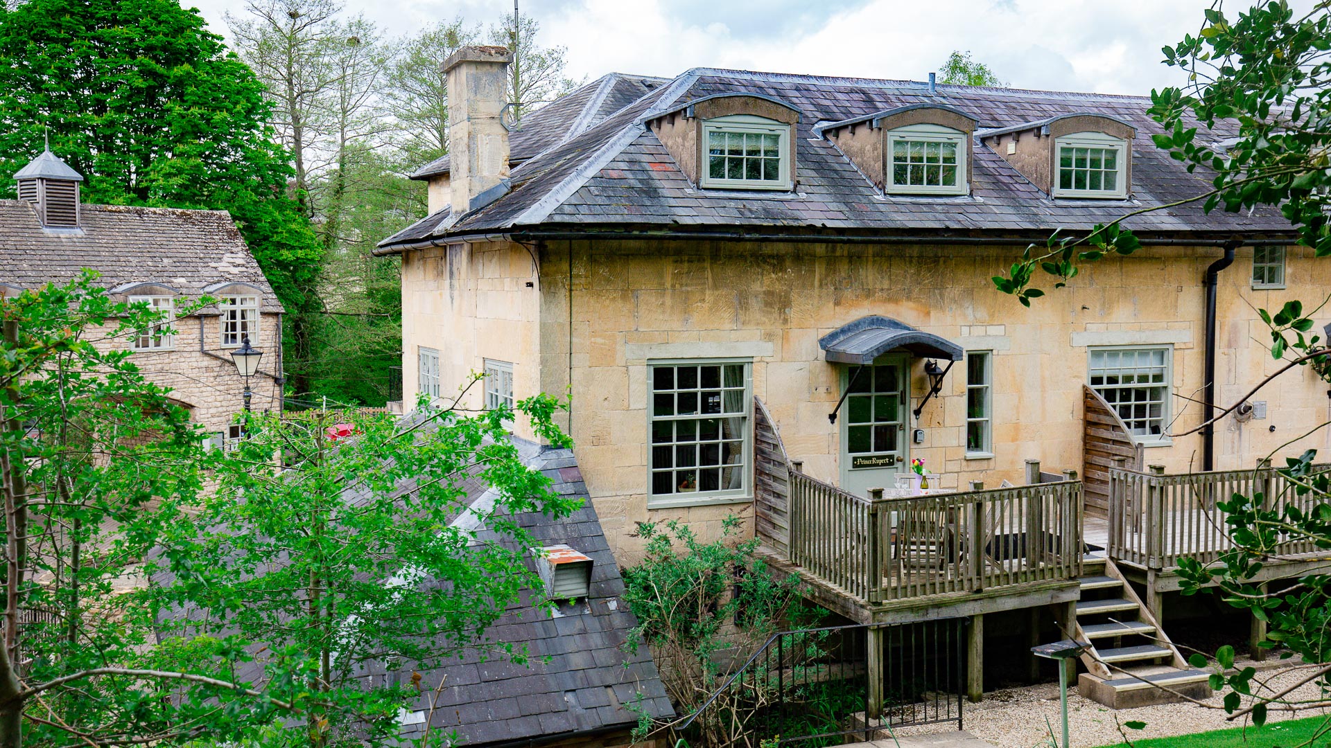Live like royalty at Sudeley Castle country cottages | Bolthole Retreats
